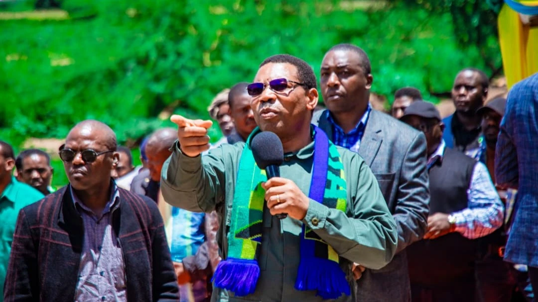 Mwigulu acharuka mkandarasi kulikoroga, aagiza asakwe popote | UDAKU ...